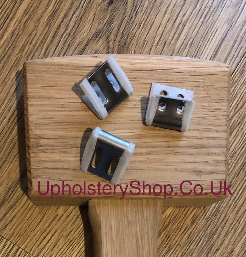 Clips For Zig Zag/Serpentine / No Sag Springs (Pair) - UpholsteryShop.Co.Uk